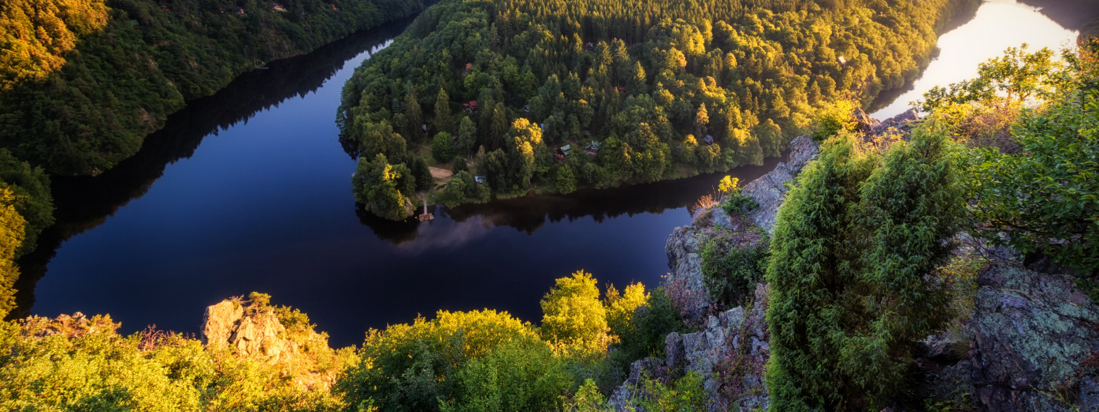 SGS收购Aster Global，再拓可持续发展服务版图